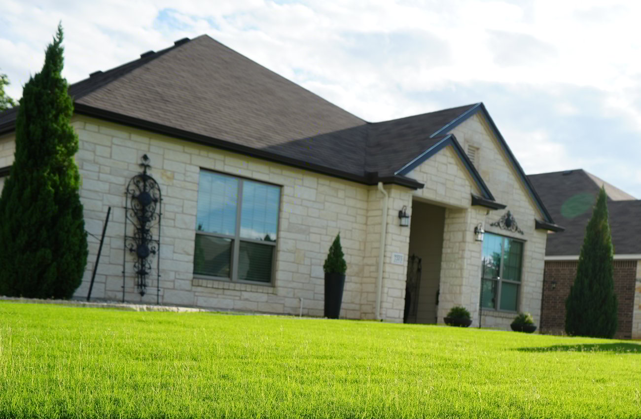 Lawn Leveling Services | Emerald Lawns