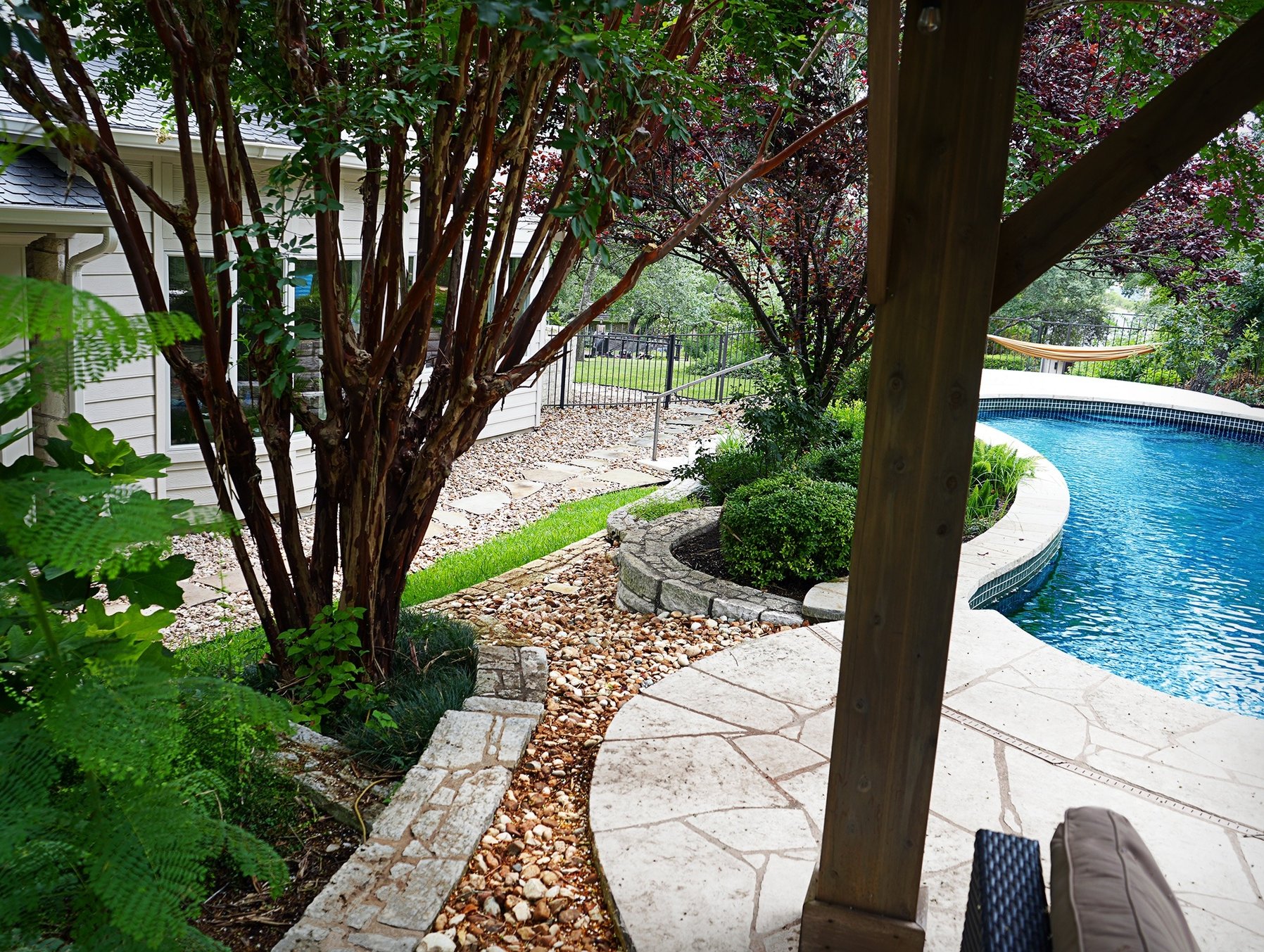 Mulch & Rock Landscape Services | Emerald Lawns